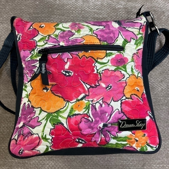 Donna Sharp | Bags | Donna Sharp Malibu Floral Hipster Crossbody Bag ...